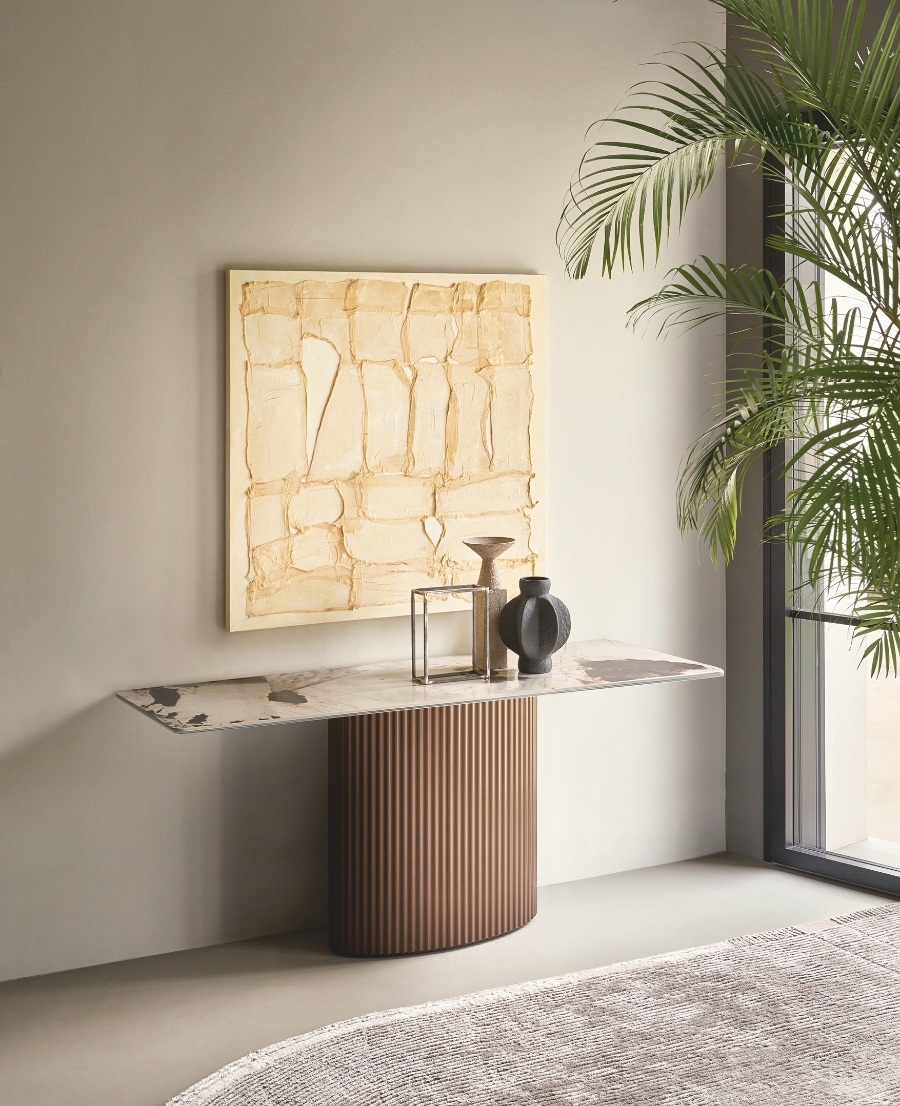 Enea, fixed console table with fluted metal base — Riflessi